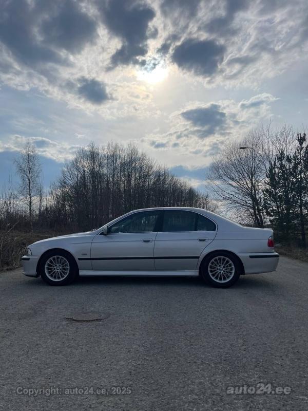 Grey BMW 530 2000 in Tallinn, with an engine capacity of 2.90 L and mileage of 398 thousand km for 4900 €, photo 4 on AUTOMOTO.COM.LV