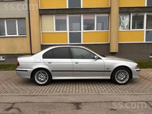 Pelēks BMW 530 2000 Liepāja, ar dzinēja tilpumu 3.00 L un nobraukumu 219 tūkst. km par 2900 €, foto 4 vietnē AUTOMOTO.COM.LV