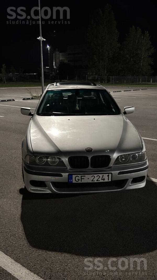 Pelēks BMW 530 2000 Rīga, ar dzinēja tilpumu 3.00 L un nobraukumu 700 tūkst. km par 2999 €, foto 3 vietnē AUTOMOTO.COM.LV