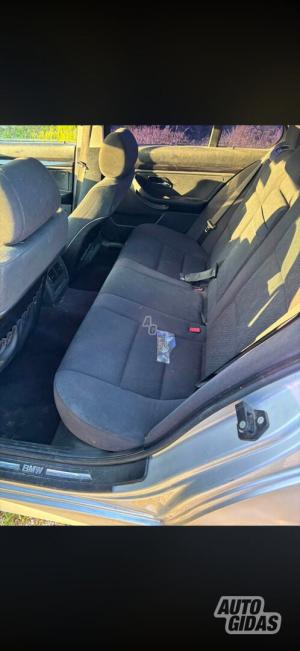 Grey BMW 530 2000 in Joniskis, with an engine capacity of 2.50 L and mileage of 387 thousand km for 850 €, photo 6 on AUTOMOTO.COM.LV