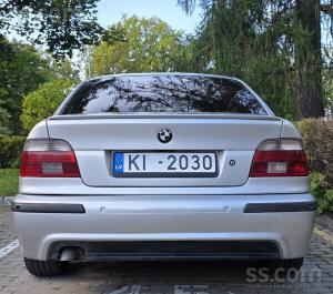 Grey BMW 530 2000 in Riga, with an engine capacity of 3.00 L and mileage of 487 thousand km for 4700 €, photo 4 on AUTOMOTO.COM.LV
