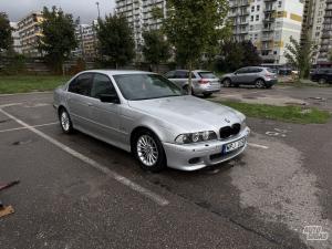 Pelēks BMW 530 2000 Viļņa, ar dzinēja tilpumu 2.90 L un nobraukumu 376 tūkst. km par 2000 €, foto 3 vietnē AUTOMOTO.COM.LV