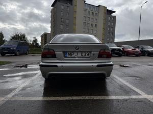 Pelēks BMW 530 2000 Viļņa, ar dzinēja tilpumu 2.90 L un nobraukumu 376 tūkst. km par 2000 €, foto 6 vietnē AUTOMOTO.COM.LV