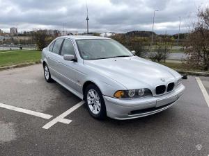Pelēks BMW 530 2001 Viļņa, ar dzinēja tilpumu 2.93 L un nobraukumu 316 tūkst. km par 3890 €, foto  vietnē AUTOMOTO.COM.LV
