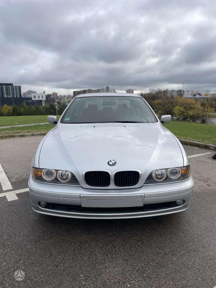 Grey BMW 530 2001 in Vilnius, with an engine capacity of 2.93 L and mileage of 316 thousand km for 3890 €, photo 3 on AUTOMOTO.COM.LV