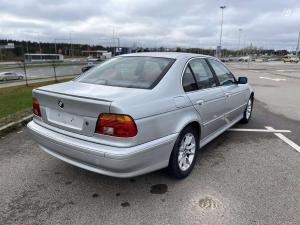 Grey BMW 530 2001 in Vilnius, with an engine capacity of 2.93 L and mileage of 316 thousand km for 3890 €, photo 6 on AUTOMOTO.COM.LV