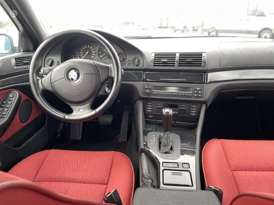 Grey BMW 530 2001 in Vilnius, with an engine capacity of 2.93 L and mileage of 316 thousand km for 3890 €, photo 14 on AUTOMOTO.COM.LV