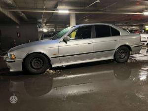 Pelēks BMW 530 2001 Kauņa, ar dzinēja tilpumu 2.93 L un nobraukumu 400 tūkst. km par 2220 €, foto 6 vietnē AUTOMOTO.COM.LV