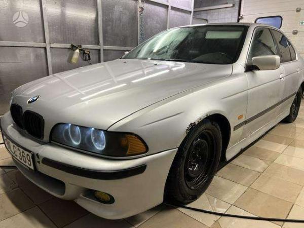 Grey BMW 530 2001 in Kaunas, with an engine capacity of 2.93 L and mileage of 400 thousand km for 2220 €, photo 8 on AUTOMOTO.COM.LV