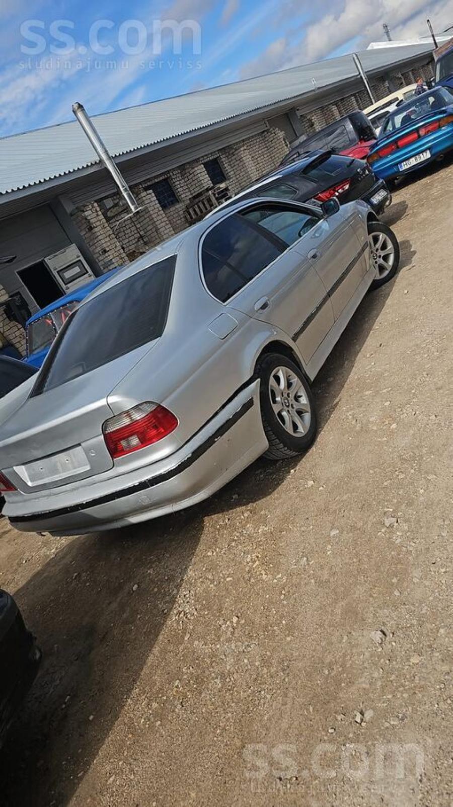 Pelēks BMW 530 2001 Rīga, ar dzinēja tilpumu 3.00 L un nobraukumu 400 tūkst. km par 1650 €, foto 2 vietnē AUTOMOTO.COM.LV