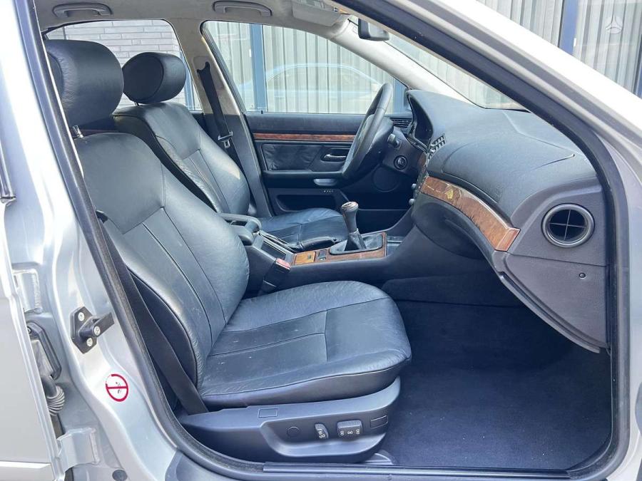 Pelēks BMW 530 2001 Viļņa, ar dzinēja tilpumu 2.93 L un nobraukumu 114 tūkst. km par 6990 €, foto 10 vietnē AUTOMOTO.COM.LV