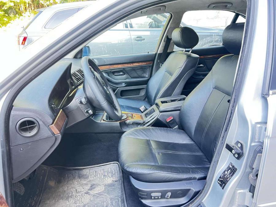 Pelēks BMW 530 2001 Viļņa, ar dzinēja tilpumu 2.93 L un nobraukumu 114 tūkst. km par 6990 €, foto 18 vietnē AUTOMOTO.COM.LV