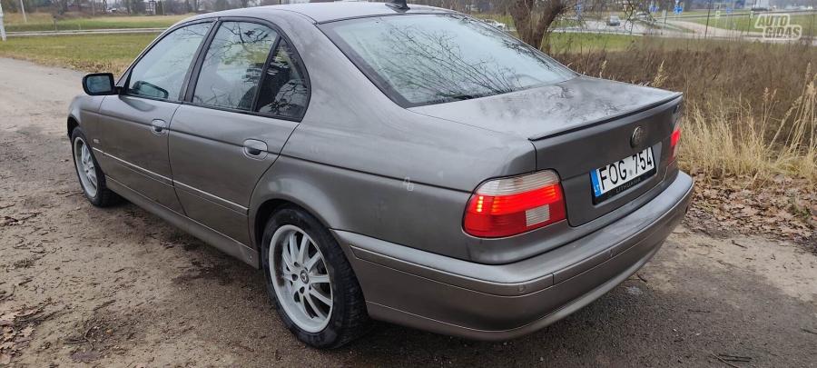 Grey BMW 530 2002 in Kaunas, with an engine capacity of 3.00 L and mileage of 435 thousand km for 1650 €, photo 4 on AUTOMOTO.COM.LV