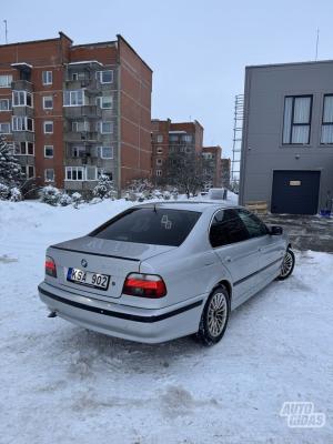 Grey BMW 530 2002 in Kretinga, with an engine capacity of 2.90 L and mileage of 389 thousand km for 1700 €, photo 10 on AUTOMOTO.COM.LV