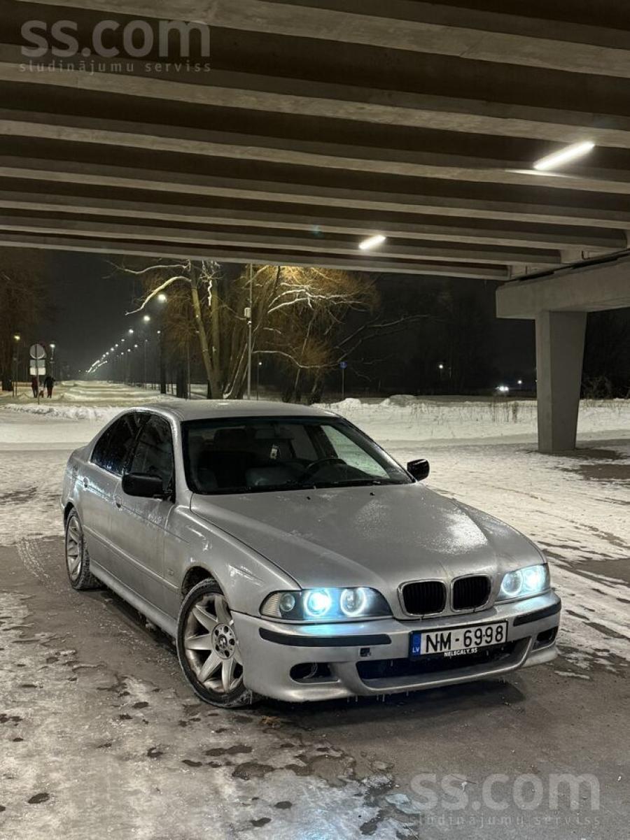Grey BMW 530 2002 in Riga, with an engine capacity of 3.00 L and mileage of 328 thousand km for 2550 €, photo 1 on AUTOMOTO.COM.LV