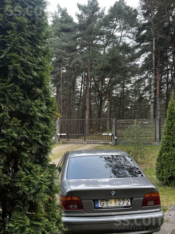 Grey BMW 530 2002 in Riga, with an engine capacity of 3.00 L and mileage of 0 thousand km for 2000 €, photo 4 on AUTOMOTO.COM.LV
