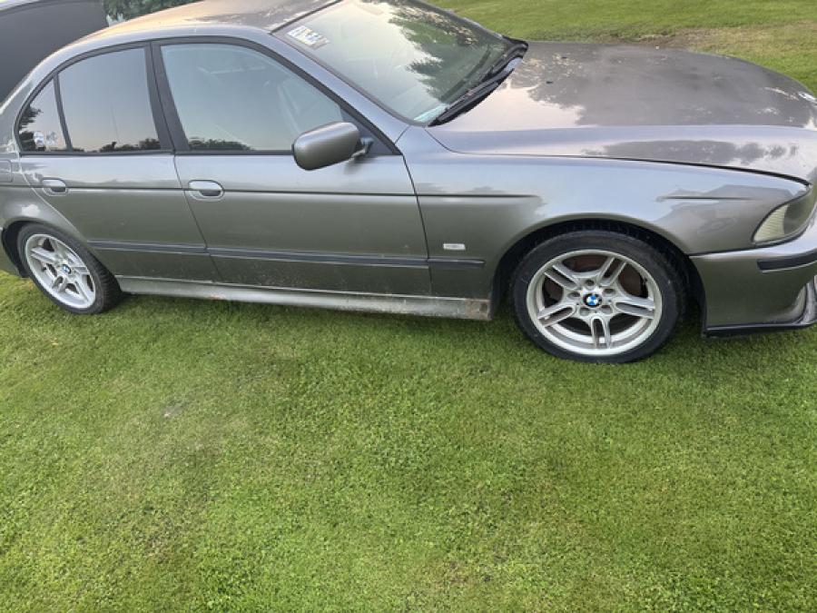 Pelēks BMW 530 2002 Tartu, ar dzinēja tilpumu 3.00 L un nobraukumu 395 tūkst. km par 1400 €, foto 5 vietnē AUTOMOTO.COM.LV