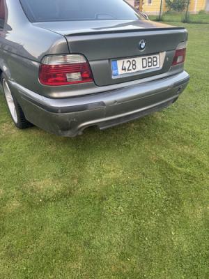 Pelēks BMW 530 2002 Tartu, ar dzinēja tilpumu 3.00 L un nobraukumu 395 tūkst. km par 1400 €, foto 6 vietnē AUTOMOTO.COM.LV
