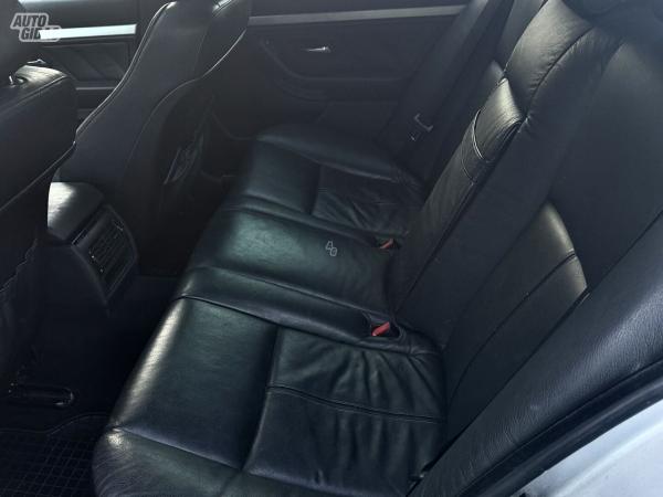 Grey BMW 530 2002 in Vilnius, with an engine capacity of 3.00 L and mileage of 318 thousand km for 2599 €, photo 10 on AUTOMOTO.COM.LV