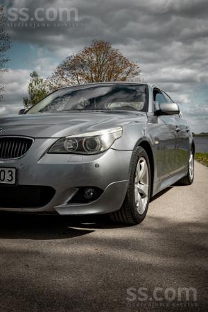 Grey BMW 530 2003 in Aizkraukle, with an engine capacity of 3.00 L and mileage of 422 thousand km for 3250 €, photo 3 on AUTOMOTO.COM.LV
