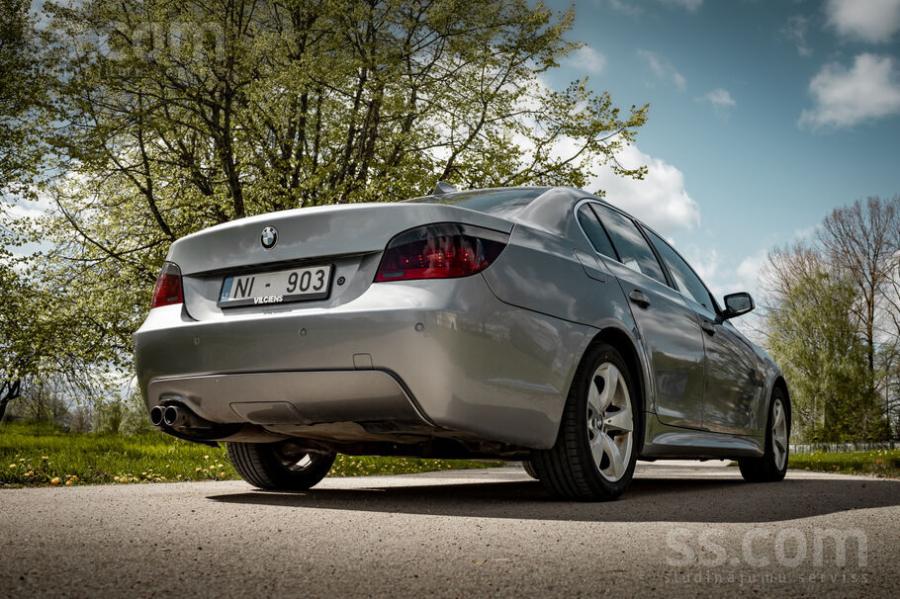 Grey BMW 530 2003 in Aizkraukle, with an engine capacity of 3.00 L and mileage of 422 thousand km for 3250 €, photo 4 on AUTOMOTO.COM.LV