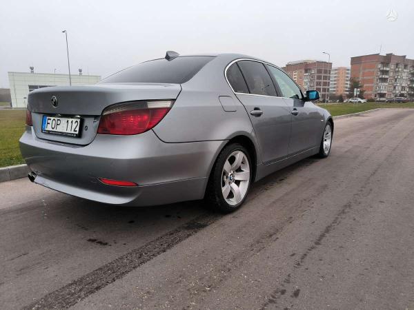 Pelēks BMW 530 2003 Klaipėda, ar dzinēja tilpumu 3.00 L un nobraukumu 360 tūkst. km par 2650 €, foto 3 vietnē AUTOMOTO.COM.LV