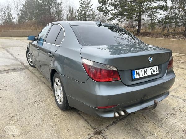 Grey BMW 530 2003 in Visaginas, with an engine capacity of 3.00 L and mileage of 400 thousand km for 2500 €, photo 2 on AUTOMOTO.COM.LV