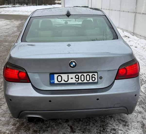Grey BMW 530 2003 in Riga, with an engine capacity of 3.00 L and mileage of 426 thousand km for 3200 €, photo 4 on AUTOMOTO.COM.LV
