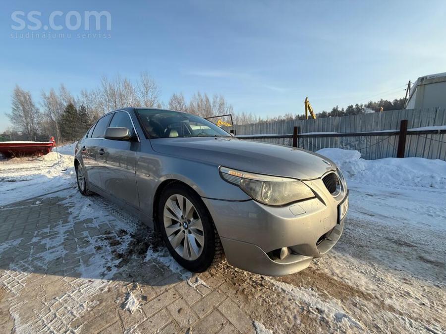 Pelēks BMW 530 2003 Rīga, ar dzinēja tilpumu 3.00 L un nobraukumu 400 tūkst. km par 2700 €, foto 3 vietnē AUTOMOTO.COM.LV