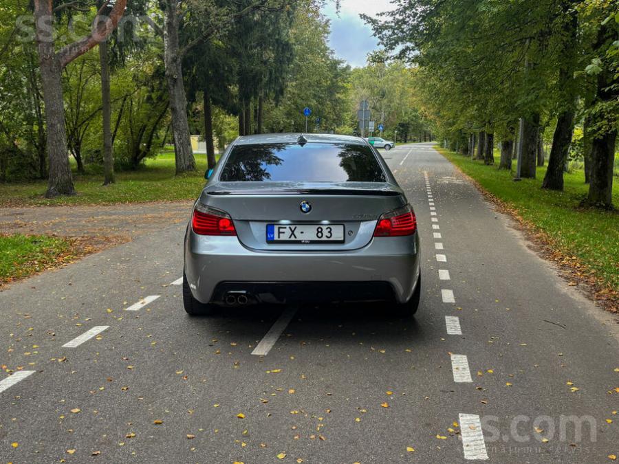 Grey BMW 530 2003 in Riga, with an engine capacity of 3.00 L and mileage of 294 thousand km for 6800 €, photo 5 on AUTOMOTO.COM.LV