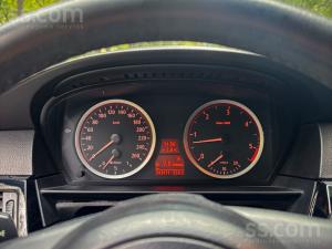 Grey BMW 530 2003 in Riga, with an engine capacity of 3.00 L and mileage of 294 thousand km for 6800 €, photo 9 on AUTOMOTO.COM.LV