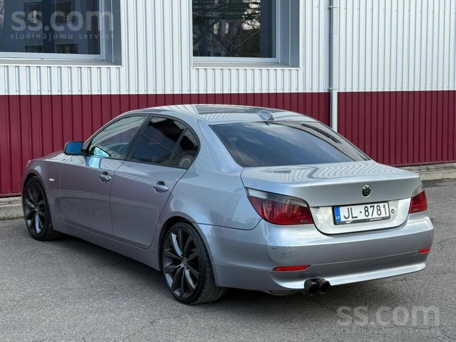 Grey BMW 530 2003 in Riga, with an engine capacity of 3.00 L and mileage of 0 thousand km for 2990 €, photo 4 on AUTOMOTO.COM.LV