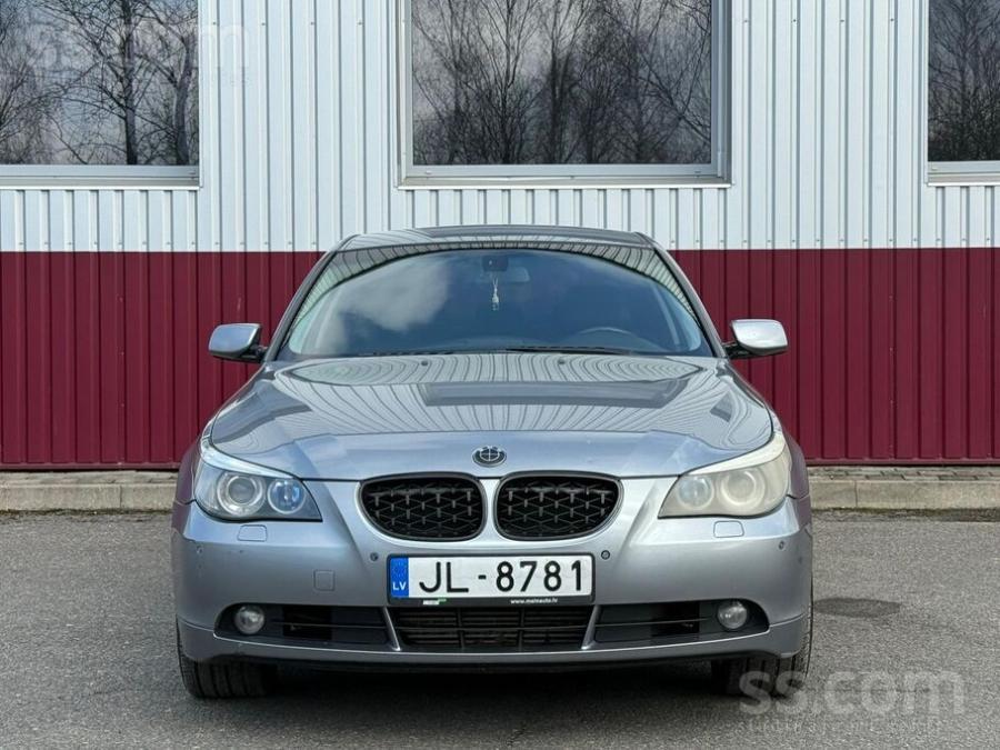 Grey BMW 530 2003 in Riga, with an engine capacity of 3.00 L and mileage of 0 thousand km for 2990 €, photo 6 on AUTOMOTO.COM.LV