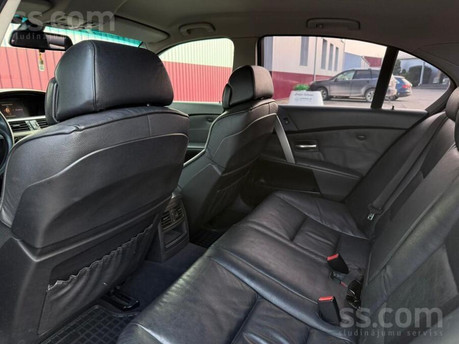 Grey BMW 530 2003 in Riga, with an engine capacity of 3.00 L and mileage of 0 thousand km for 2990 €, photo 10 on AUTOMOTO.COM.LV