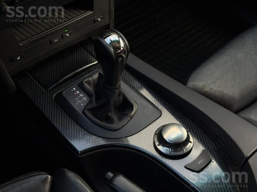 Grey BMW 530 2003 in Riga, with an engine capacity of 3.00 L and mileage of 0 thousand km for 2990 €, photo 17 on AUTOMOTO.COM.LV