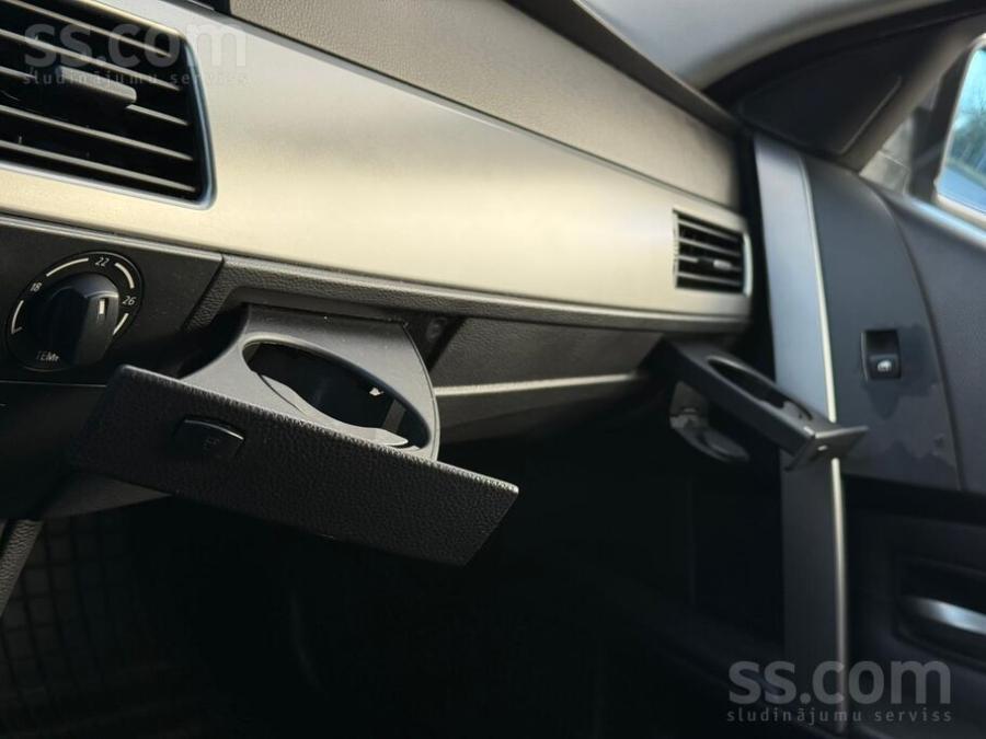Grey BMW 530 2003 in Riga, with an engine capacity of 3.00 L and mileage of 0 thousand km for 2990 €, photo 21 on AUTOMOTO.COM.LV