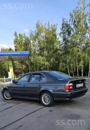 Pelēks BMW 530 2003 Jelgava, ar dzinēja tilpumu 3.00 L un nobraukumu 255 tūkst. km par 3600 €, foto 4 vietnē AUTOMOTO.COM.LV