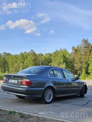 Pelēks BMW 530 2003 Jelgava, ar dzinēja tilpumu 3.00 L un nobraukumu 255 tūkst. km par 3600 €, foto 6 vietnē AUTOMOTO.COM.LV