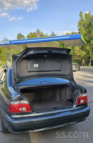Pelēks BMW 530 2003 Jelgava, ar dzinēja tilpumu 3.00 L un nobraukumu 255 tūkst. km par 3600 €, foto 9 vietnē AUTOMOTO.COM.LV