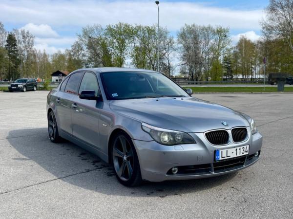 Pelēks BMW 530 2003 Rīga, ar dzinēja tilpumu 3.00 L un nobraukumu 0 tūkst. km par 4400 €, foto 3 vietnē AUTOMOTO.COM.LV