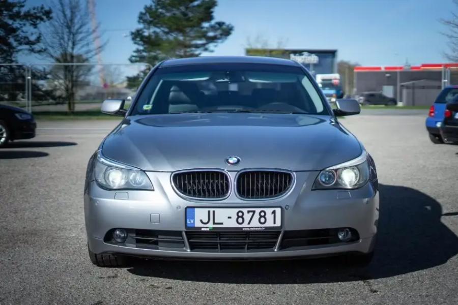 Grey BMW 530 2003 in Liepaja, with an engine capacity of 3.00 L and mileage of 350 thousand km for 4100 €, photo 7 on AUTOMOTO.COM.LV