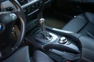 Grey BMW 530 2003 in Liepaja, with an engine capacity of 3.00 L and mileage of 350 thousand km for 4100 €, photo 16 on AUTOMOTO.COM.LV