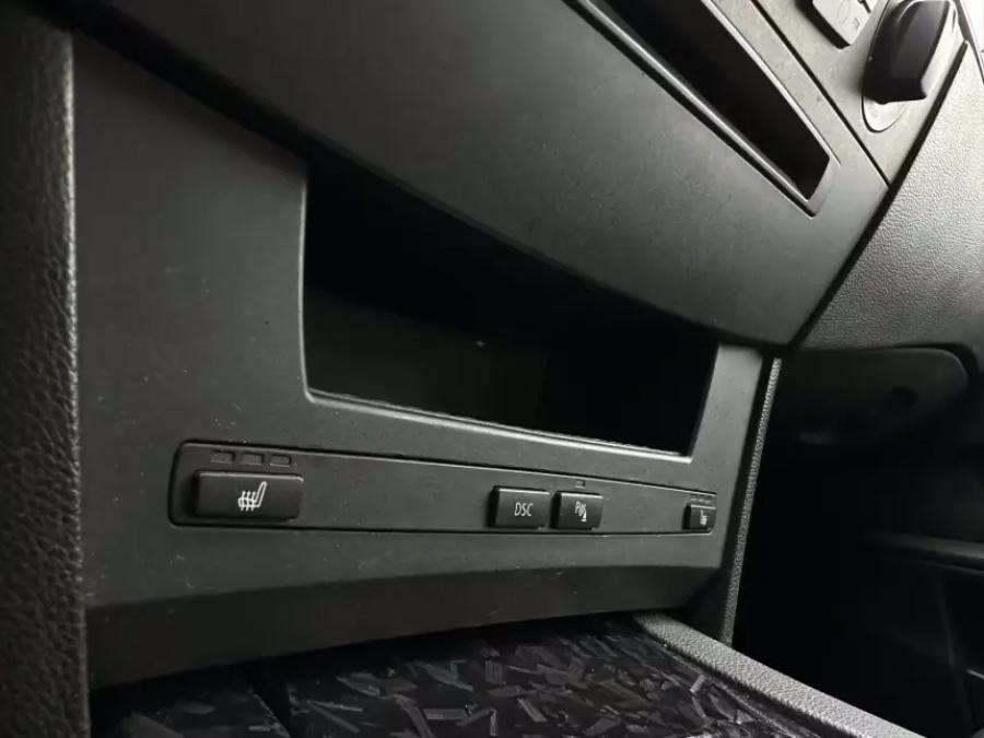 Pelēks BMW 530 2003 Rīga, ar dzinēja tilpumu 3.00 L un nobraukumu 311 tūkst. km par 4290 €, foto 17 vietnē AUTOMOTO.COM.LV