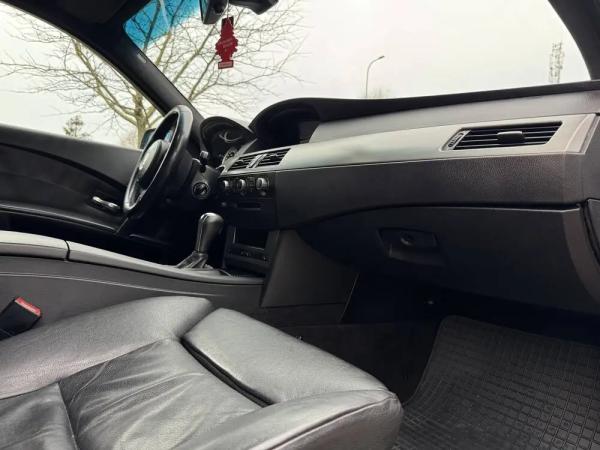 Grey BMW 530 2003 in Riga, with an engine capacity of 3.00 L and mileage of 381 thousand km for 4490 €, photo 9 on AUTOMOTO.COM.LV