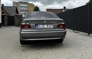 Grey BMW 530 2003 in Plunge, with an engine capacity of 0.00 L and mileage of 384 thousand km for 2500 €, photo 5 on AUTOMOTO.COM.LV