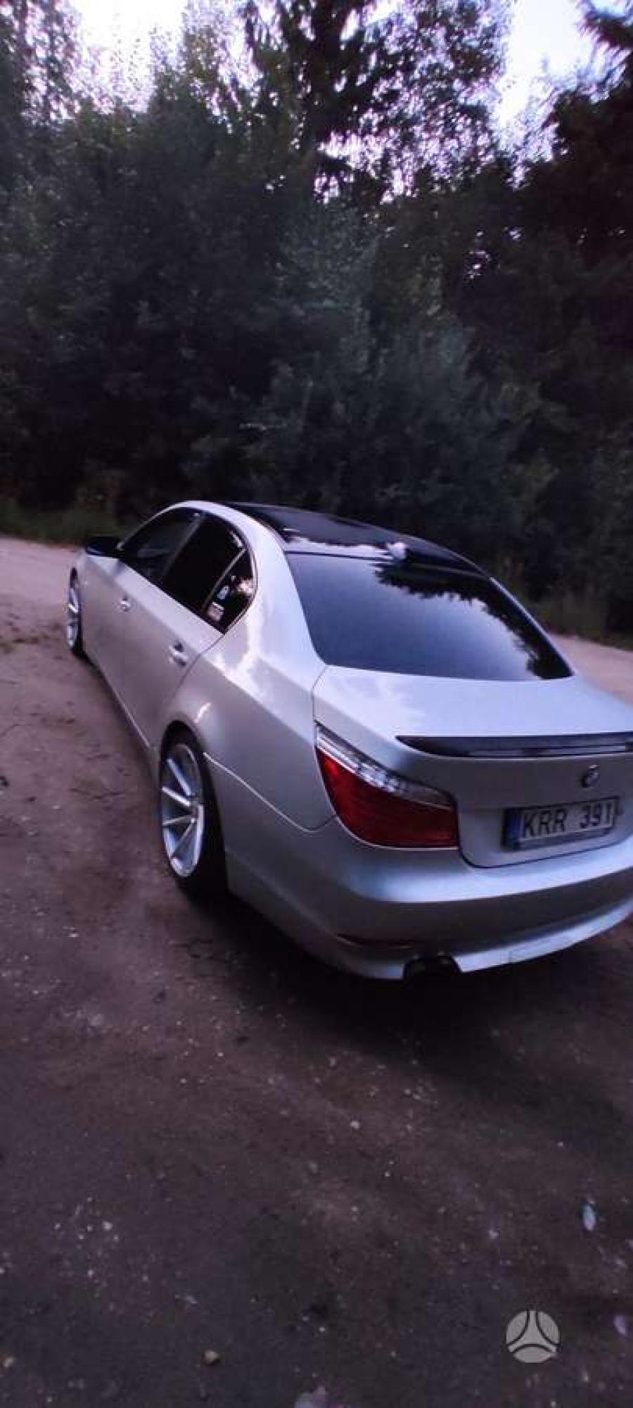 Pelēks BMW 530 2003 Rokiškis, ar dzinēja tilpumu 2.99 L un nobraukumu 414 tūkst. km par 3750 €, foto 3 vietnē AUTOMOTO.COM.LV