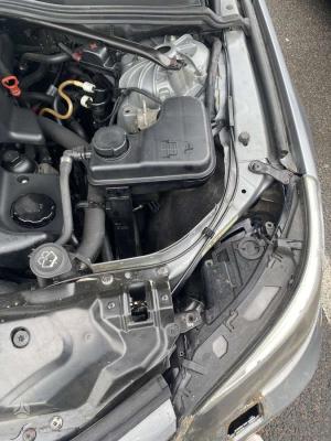 Grey BMW 530 2003 in Vilnius, with an engine capacity of 2.99 L and mileage of 282 thousand km for 1200 €, photo 10 on AUTOMOTO.COM.LV