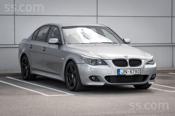 Pelēks BMW 530 2003 Rīga, ar dzinēja tilpumu 3.00 L un nobraukumu 0 tūkst. km par 3350 €, foto 3 vietnē AUTOMOTO.COM.LV