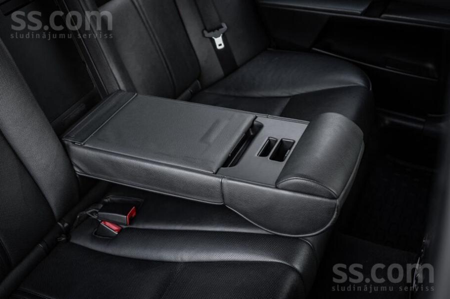 Pelēks BMW 530 2003 Rīga, ar dzinēja tilpumu 3.00 L un nobraukumu 0 tūkst. km par 3350 €, foto 12 vietnē AUTOMOTO.COM.LV