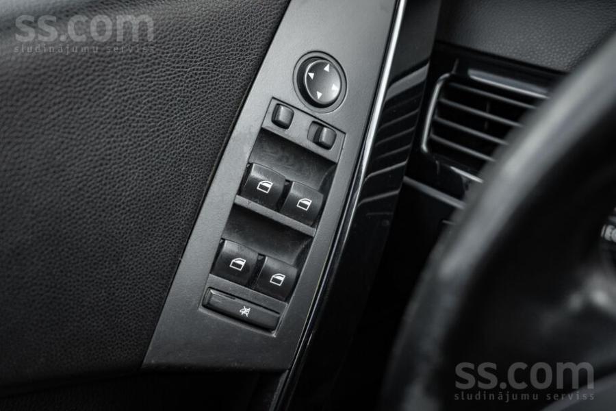 Pelēks BMW 530 2003 Rīga, ar dzinēja tilpumu 3.00 L un nobraukumu 0 tūkst. km par 3350 €, foto 24 vietnē AUTOMOTO.COM.LV